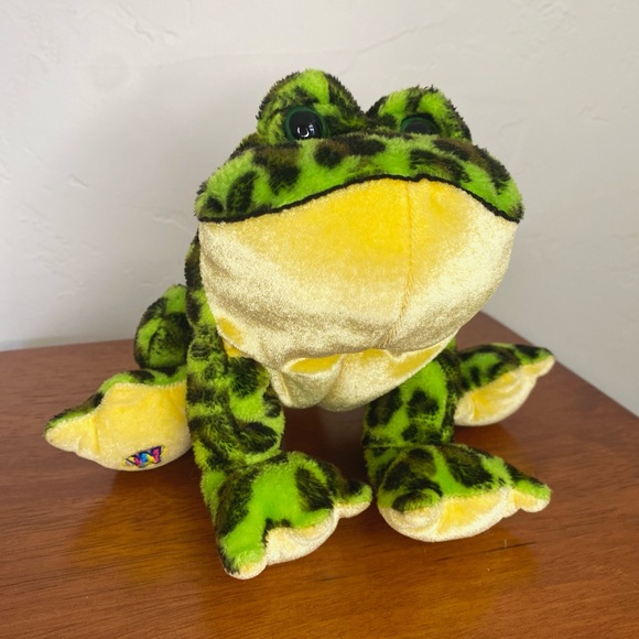 GANZ | Toys | Webkinz Green Bullfrog Hm14 Collectible Plush Toy Stuffed ...